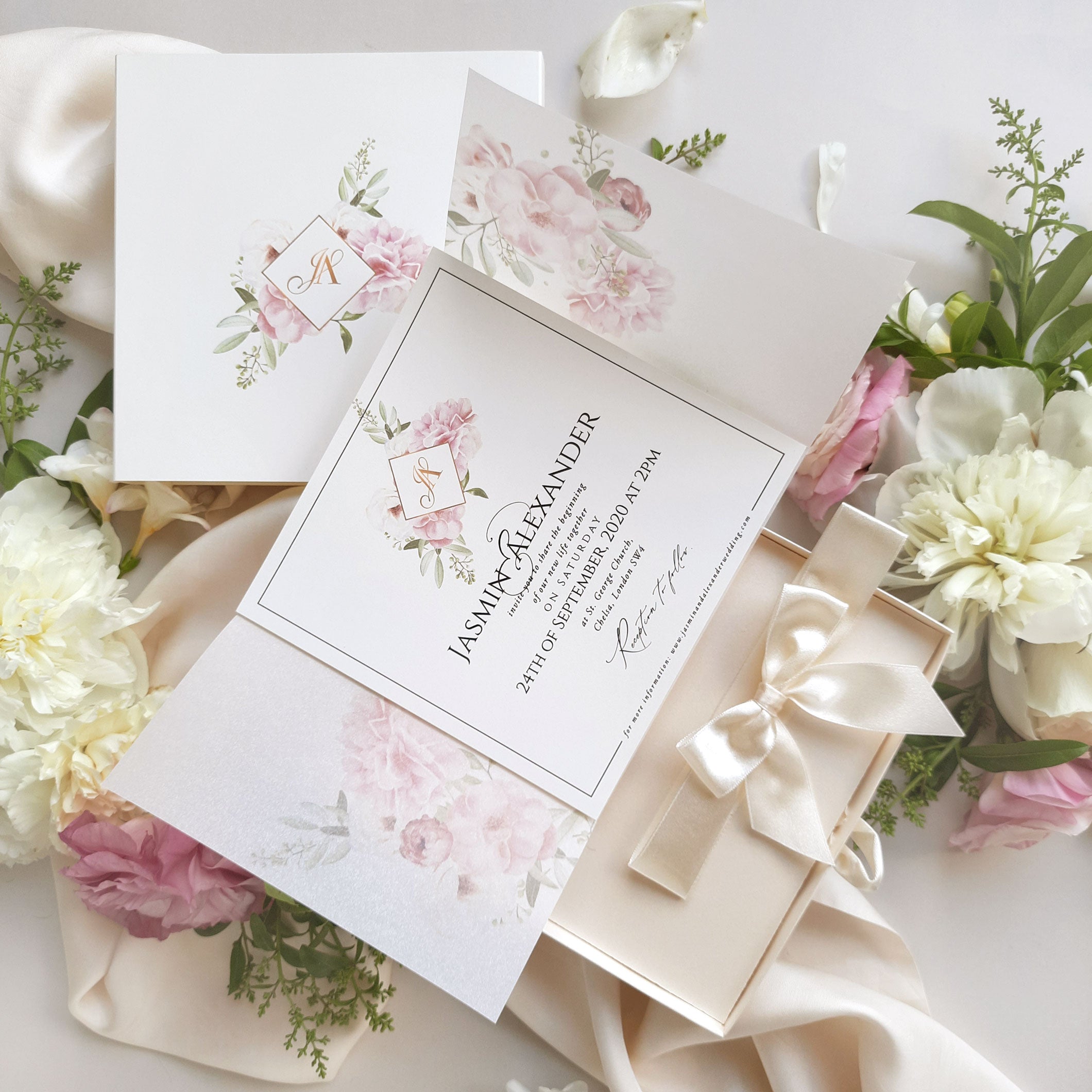 Best wedding invites store
